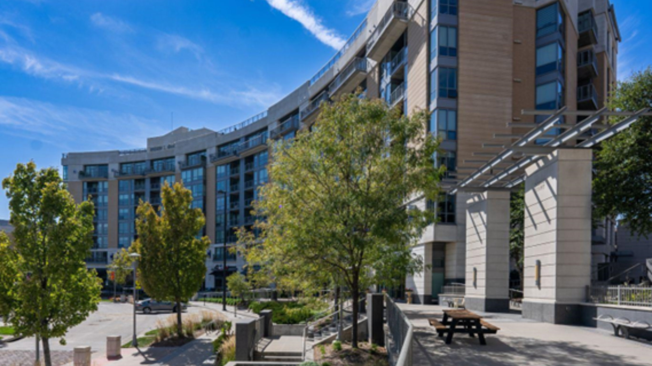 Midtown Crossing: Omaha’s Summer Hotspot | Nebraska Realty